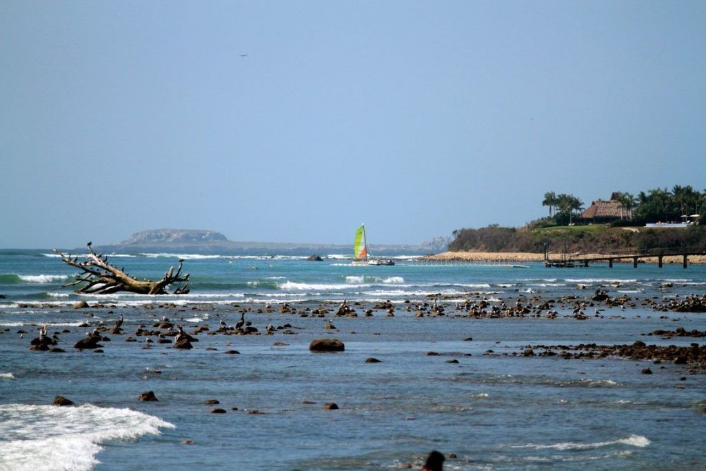 Corral del Risco y Punta de Mita: de la sencillez al glamour - La bahía ...
